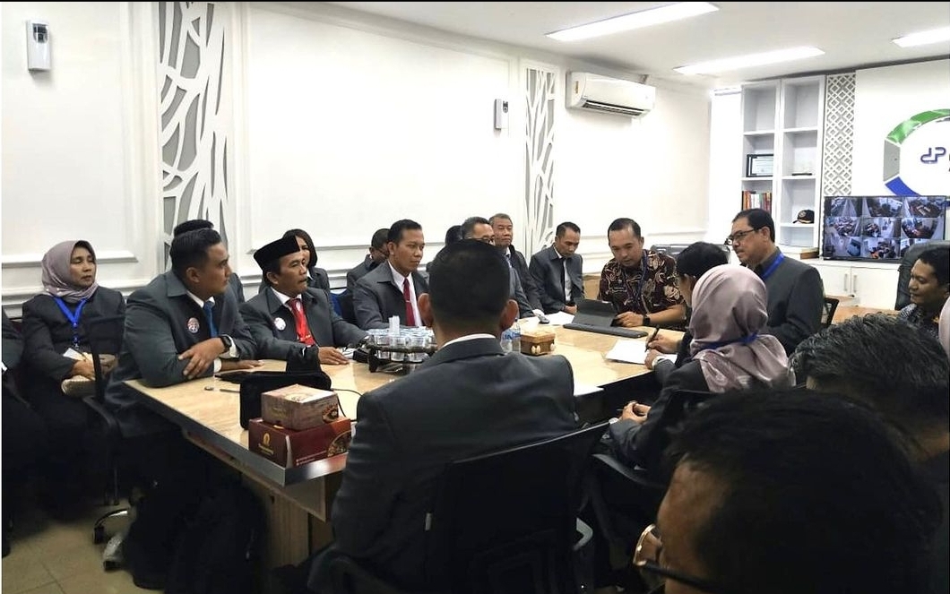 BPSDM Jawa Timur Studi Lapangan PKA di Kantor DPMPTSP Makassar