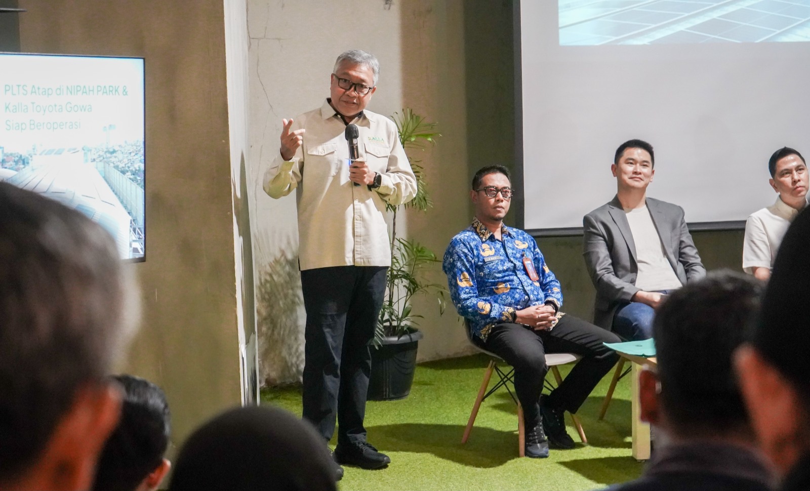 Tekan Emisi Karbon, KALLA-Suryanesia Resmikan PLTS di NIPAH Park dan ...