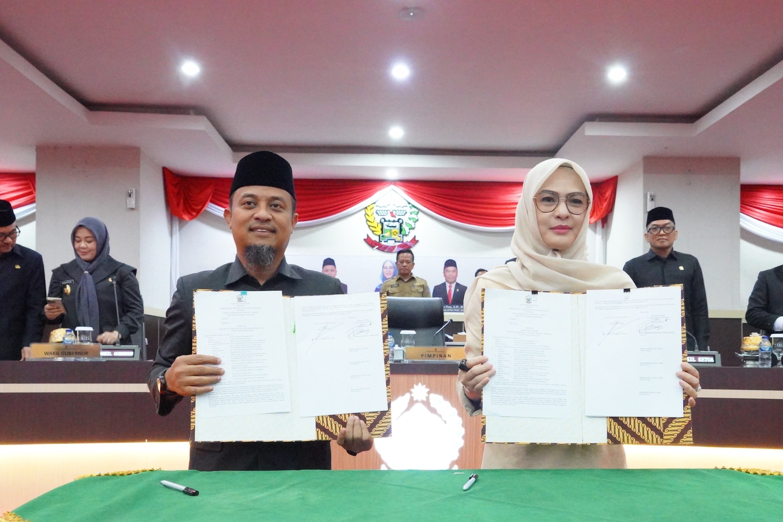 Pemprov-DPRD Sulsel Tandatangani Nota Kesepakatan KUA PPAS APBD 2026